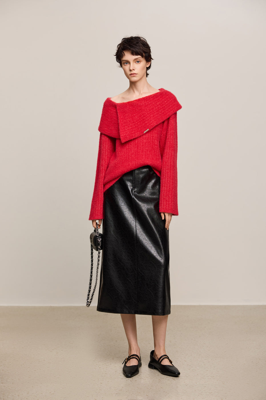 LILY Chic Off-Shoulder Cowl Neck Crop Sweater – LILY Official Store