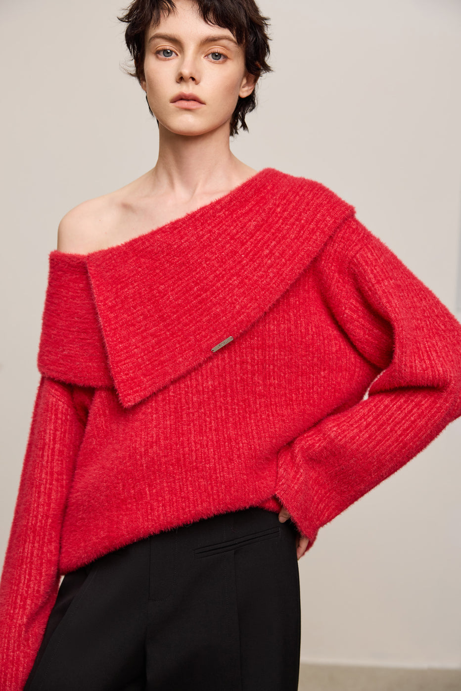 LILY Chic Off-Shoulder Cowl Neck Crop Sweater – LILY Official Store