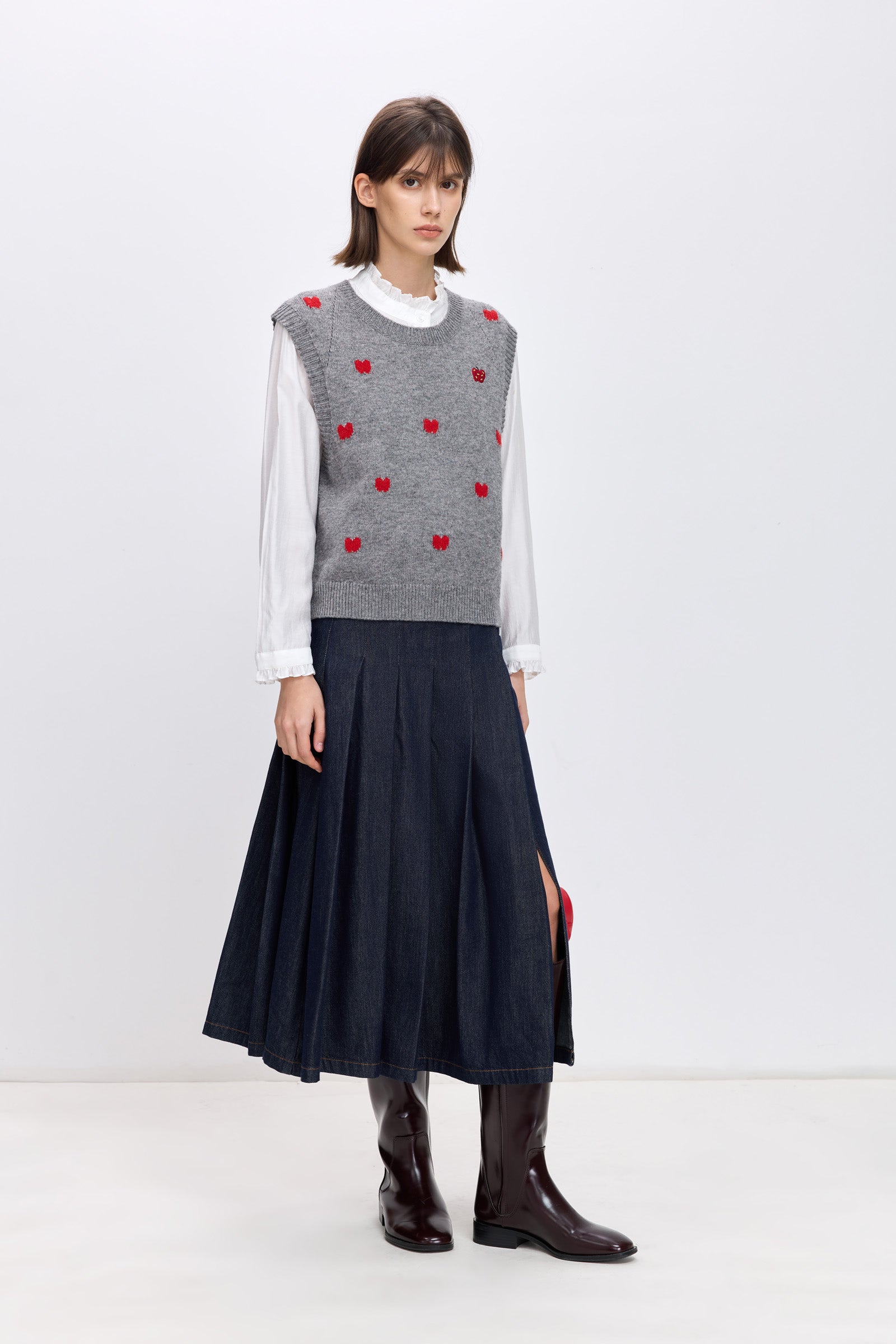 LILY Wool-Blend Embroidered Apple Vest – LILY Official Store