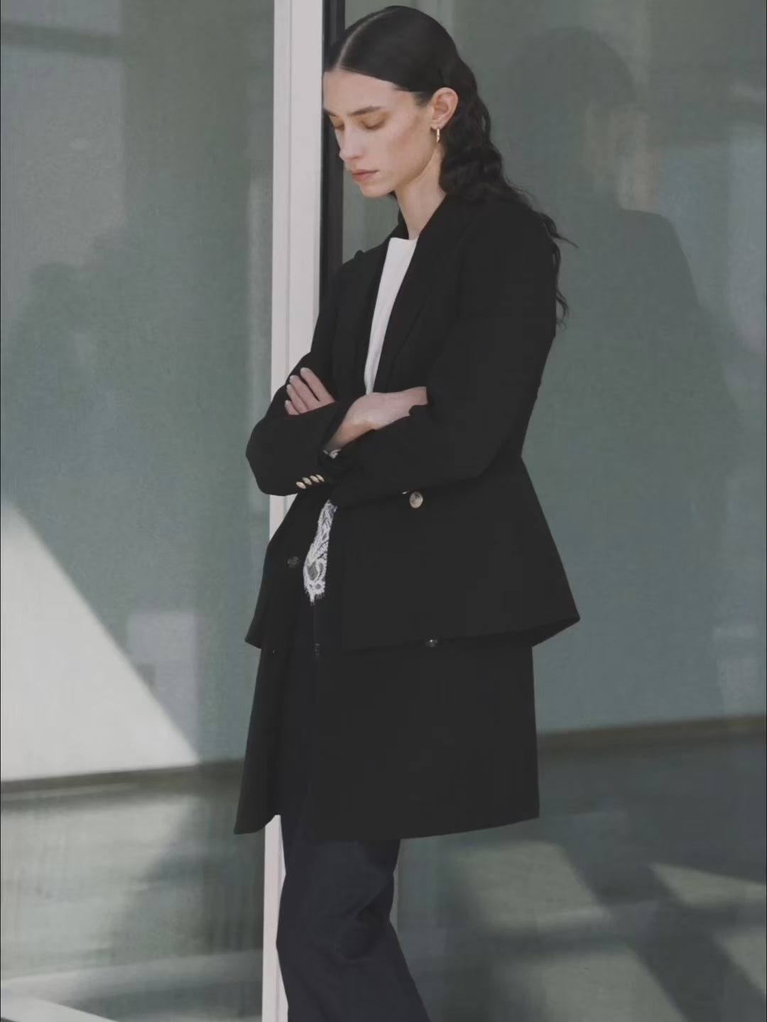 [Master Tailoring] LILY Structured Shoulder Blazer – LILY Official Store